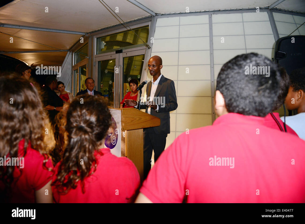 Victor Matthews' debut sculpture 'Garden' with the collaboration of ...