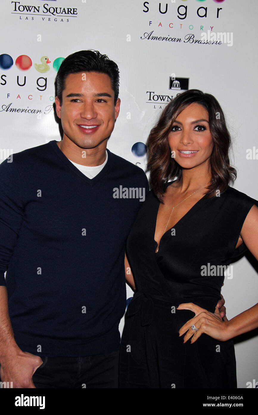 MARIO LOPEZ And The Bella Twins Host Sugar Factory's Town Square Grand ...