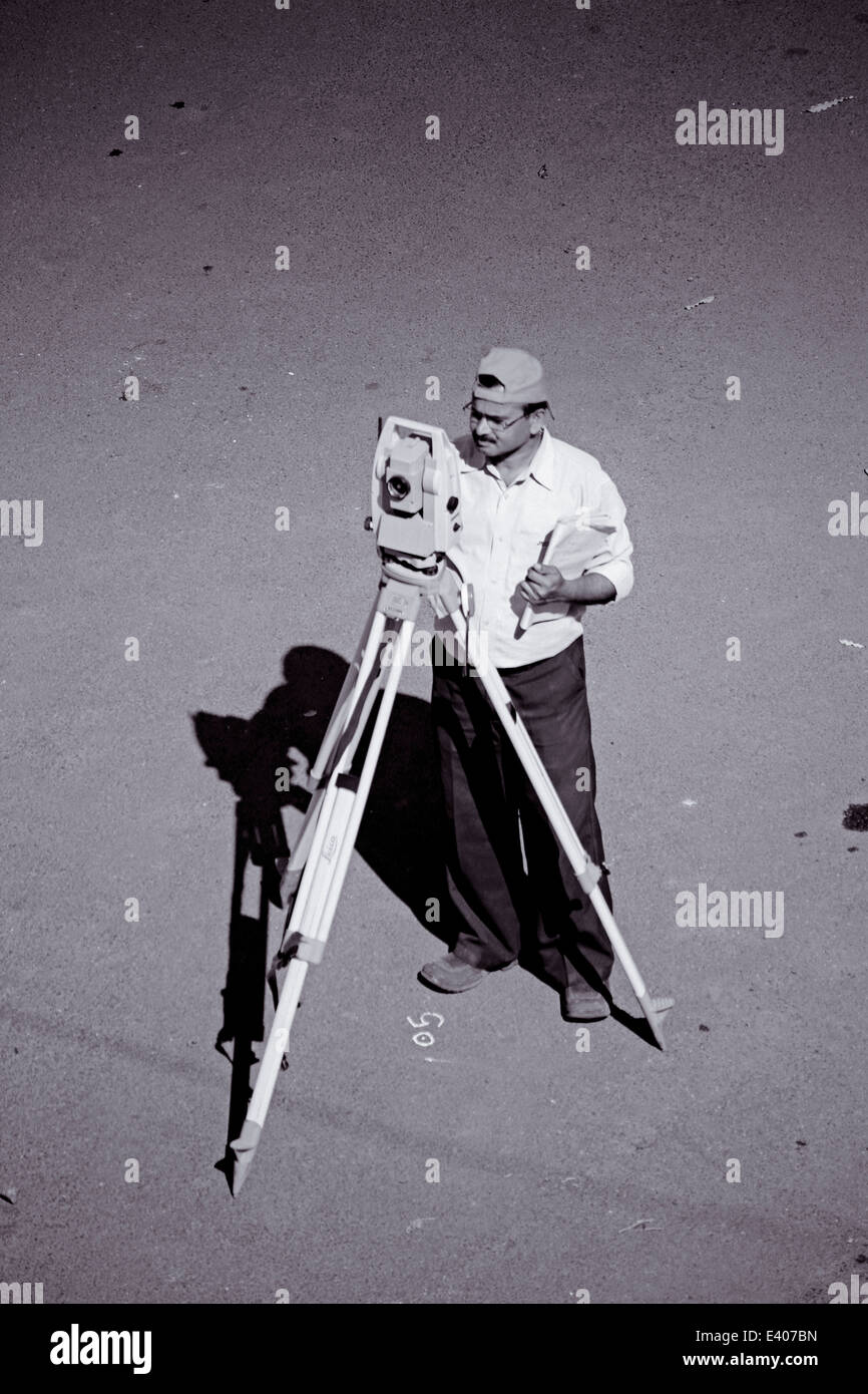 Surveying measuring equipment level transit theodolite on tripod Stock ...