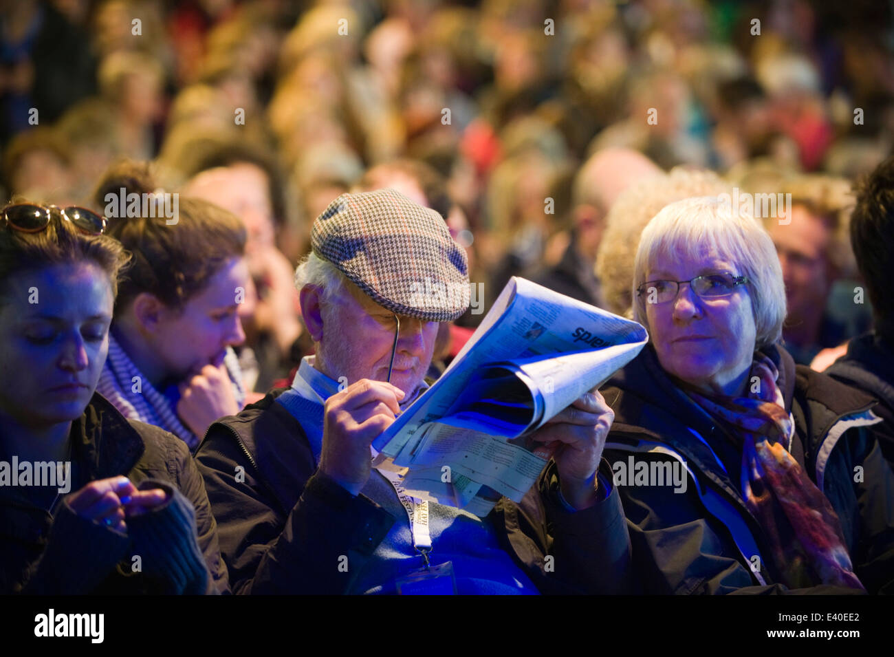 Literary festival reading audience hi-res stock photography and images ...