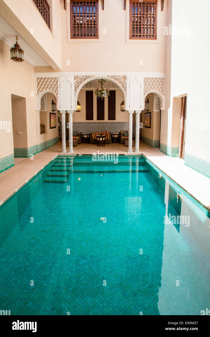 Pool detailing hi-res stock photography and images - Alamy