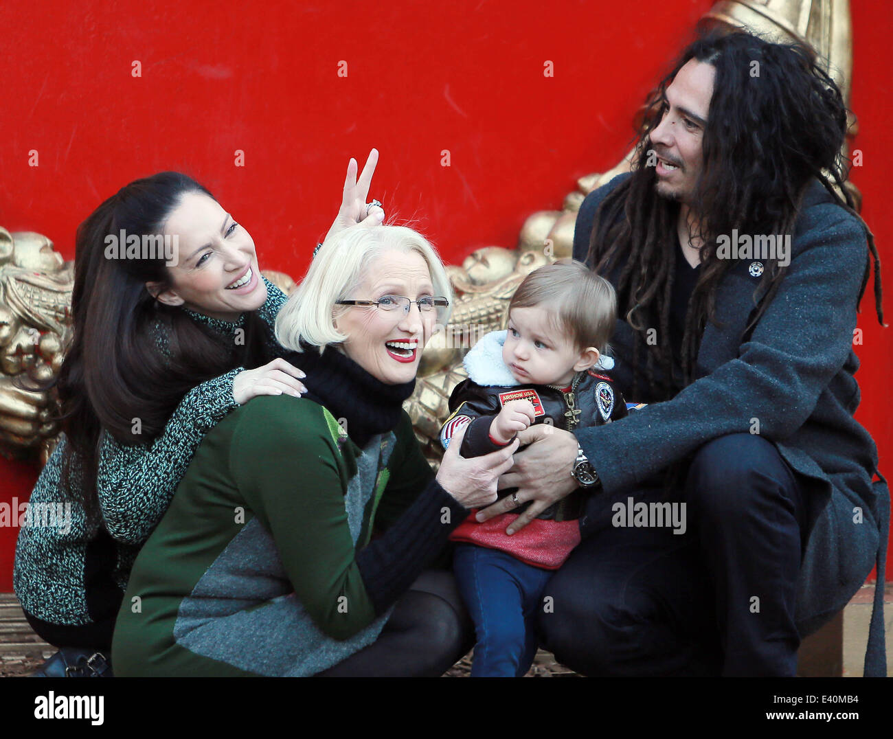 James Shaffer takes his family to see the Christmas tree at The Grove ...