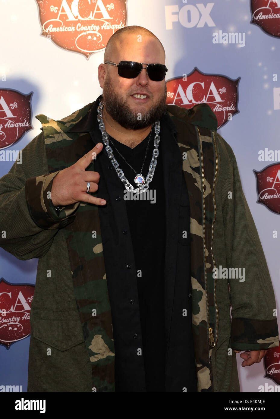 Big smo hi-res stock photography and images - Alamy