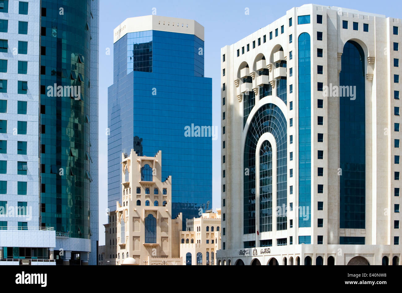 Qatar palace hi-res stock photography and images - Alamy