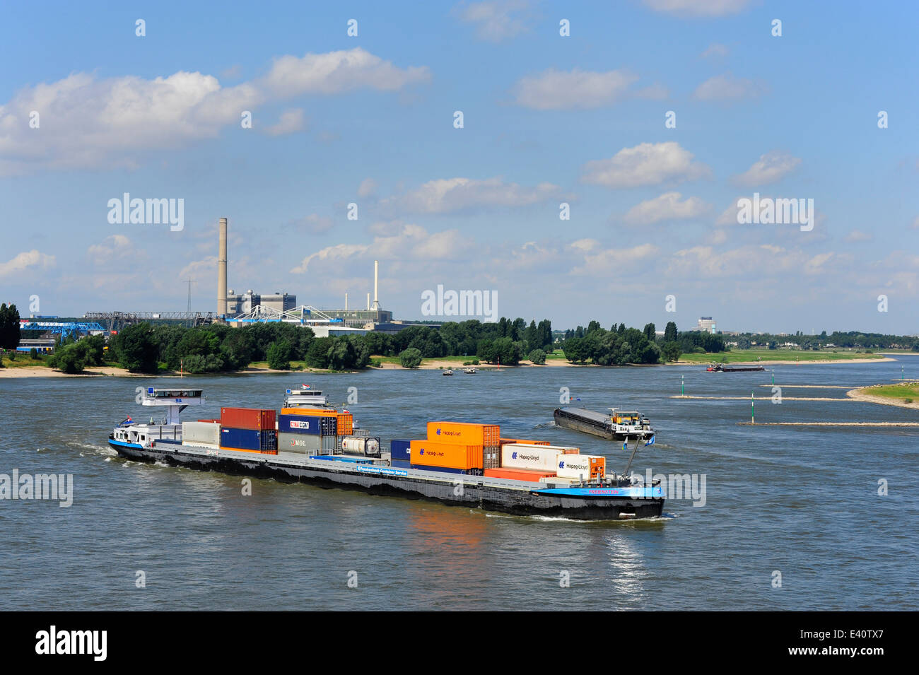 Transporting containers hi-res stock photography and images - Alamy