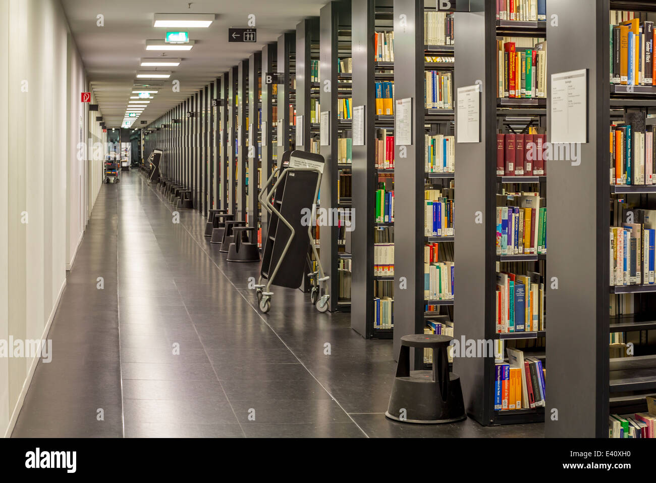 Germany, Berlin, book shelves at Jacob-und-Wilhelm-Grimm-Zentrum Stock ...
