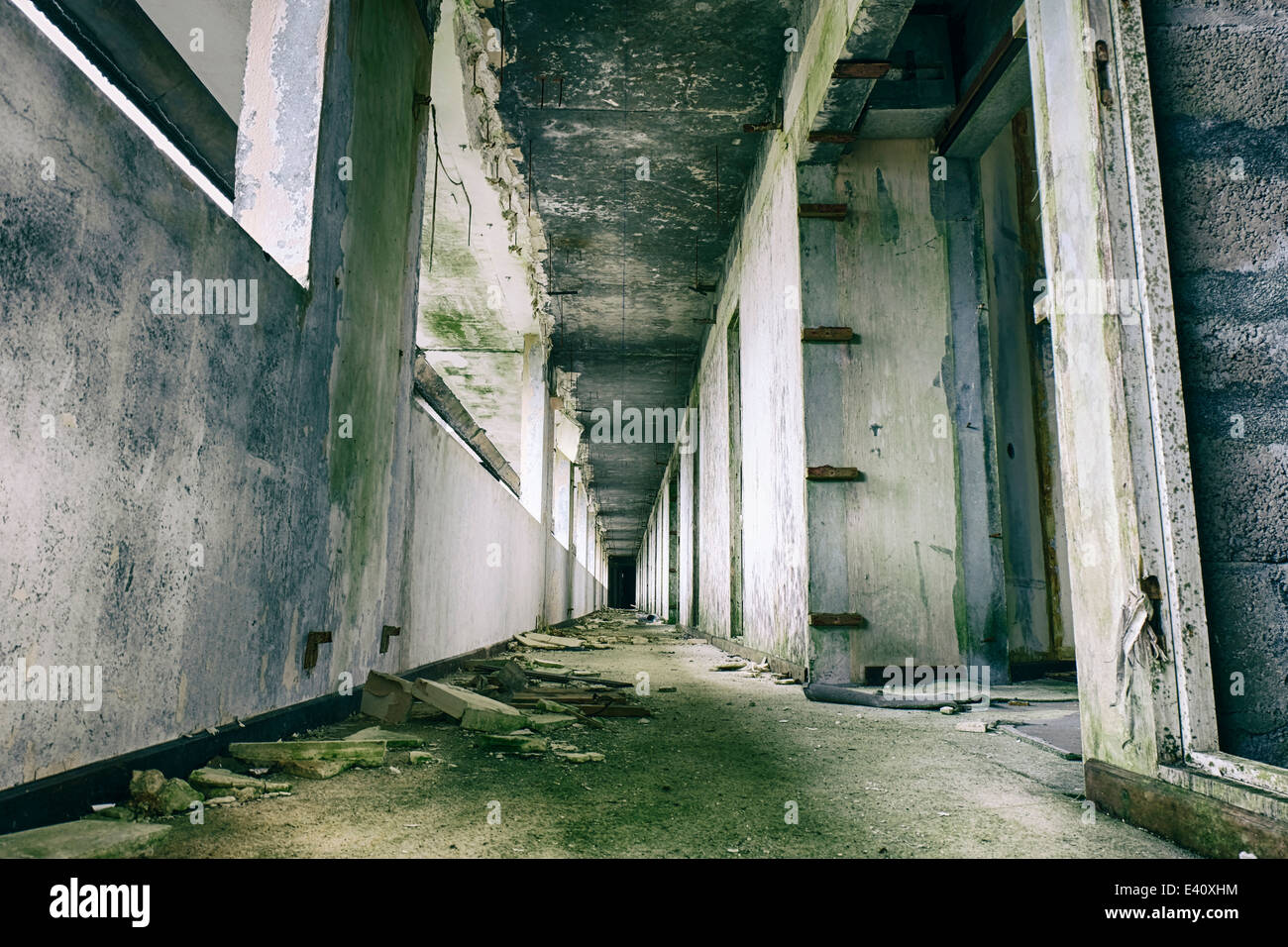Run down unfinished hi-res stock photography and images - Alamy