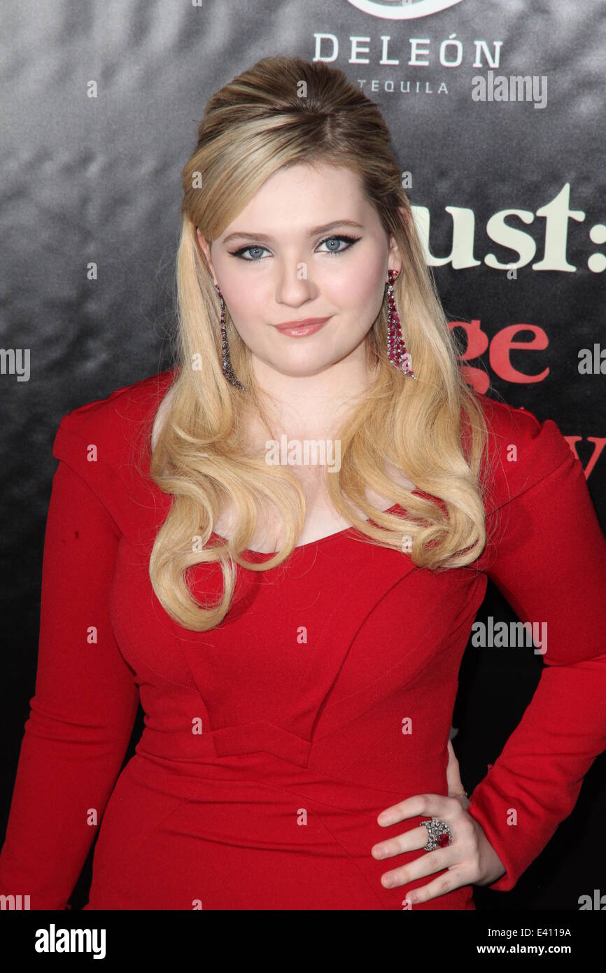 The New York Premiere of August Osage County at The Ziegfeld Theater ...