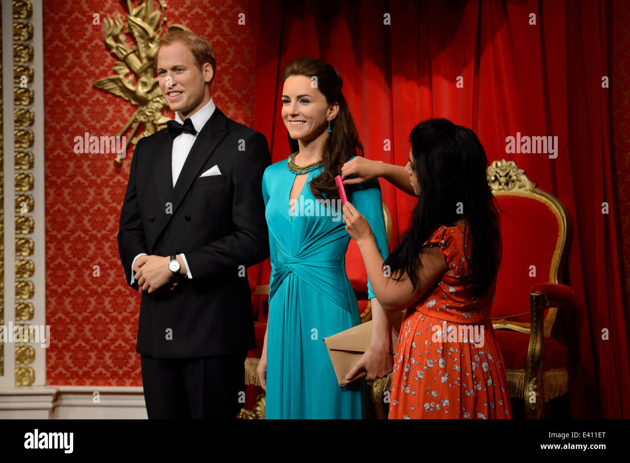 The wax figures of William, Duke of Cambridge and Kate, Duchess of ...
