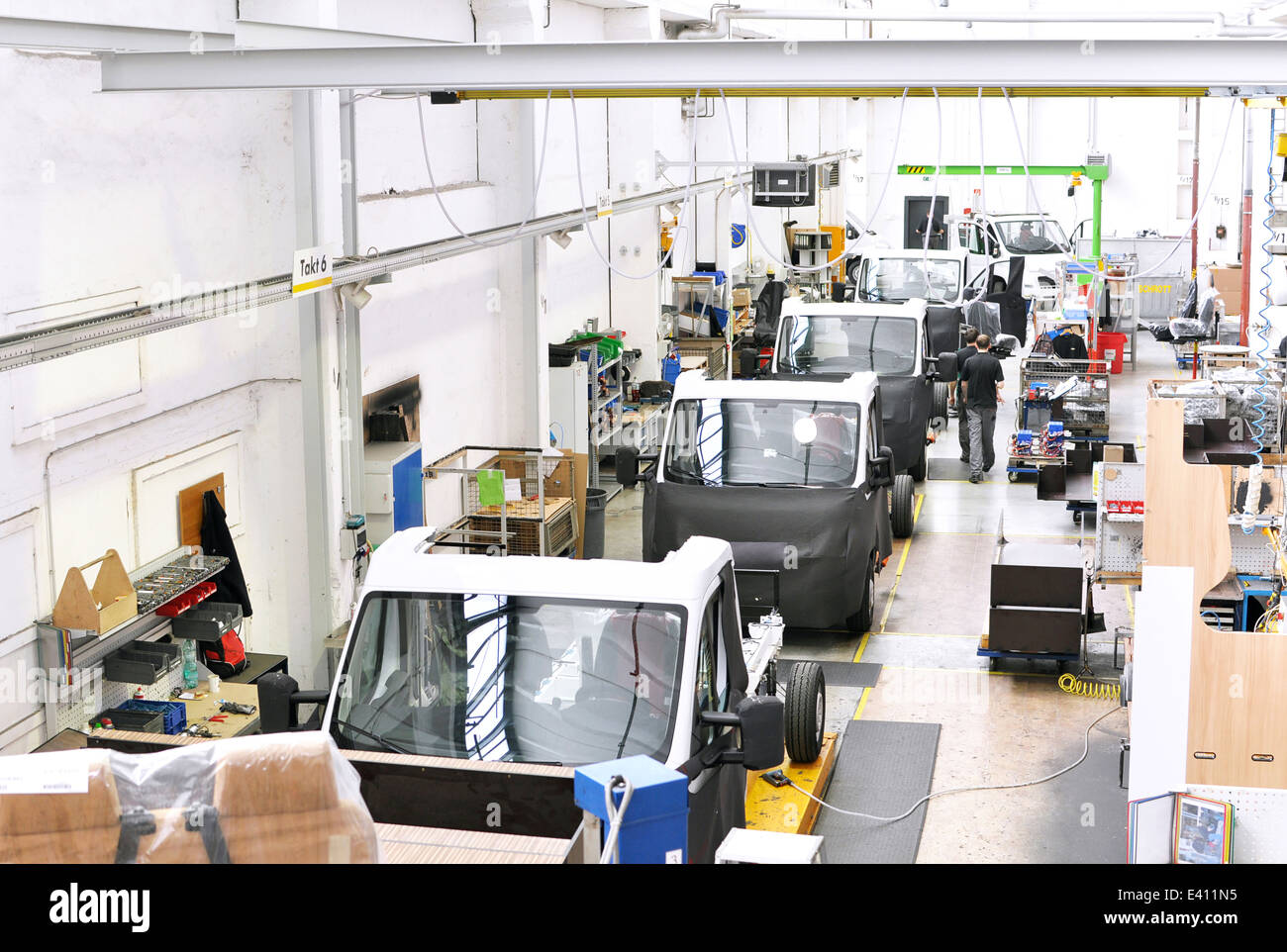 Assembly line production of motorhomes in a factory Stock Photo - Alamy