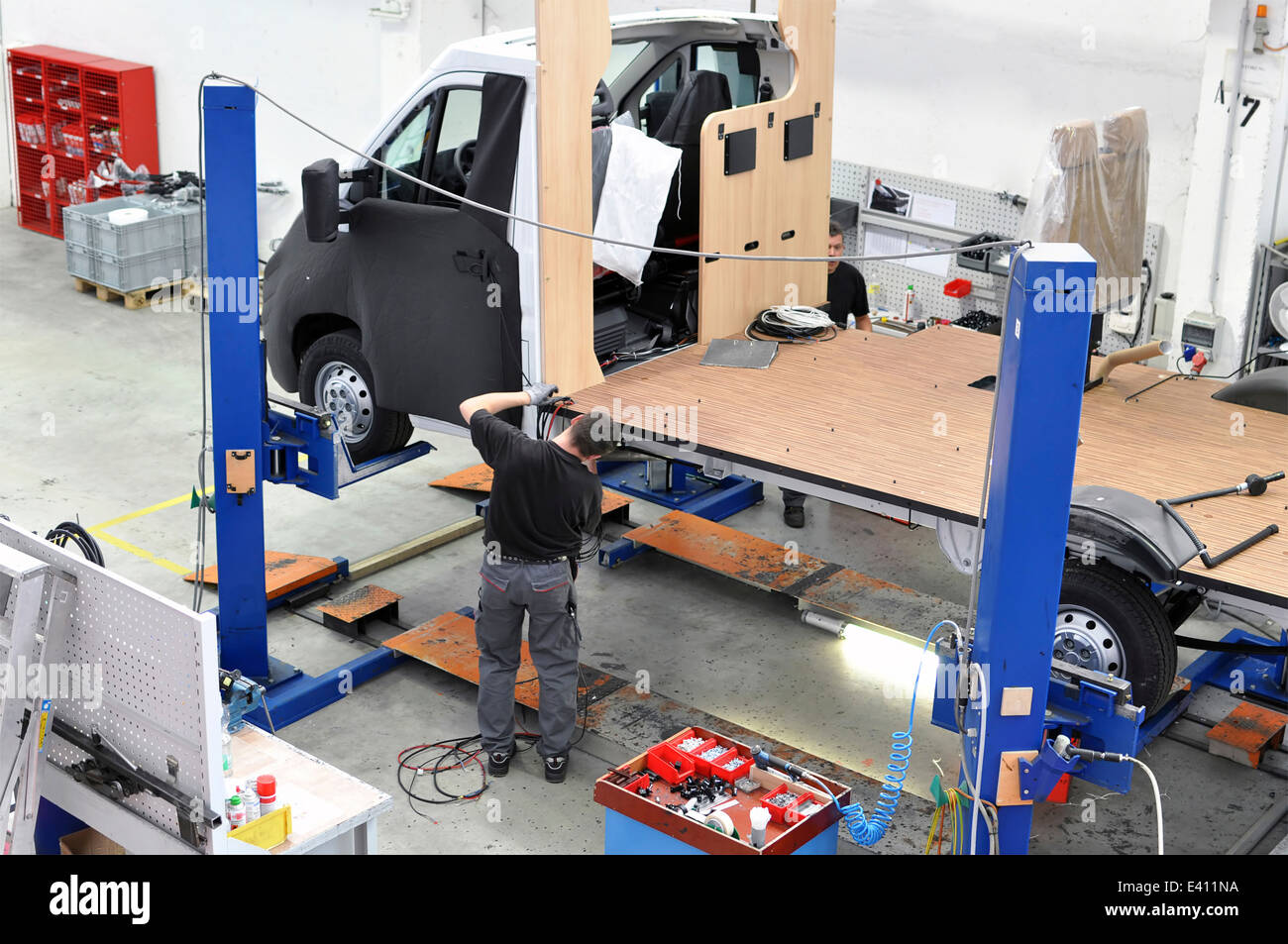 Motorhome manufacturing in a factory Stock Photo - Alamy