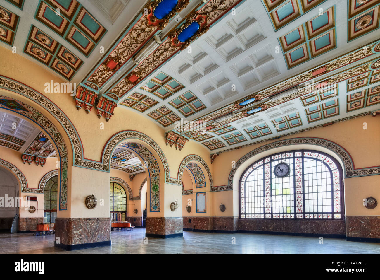 Turkey, Istanbul, Kadikoey, Station concourse at Haydarpasa Railway ...