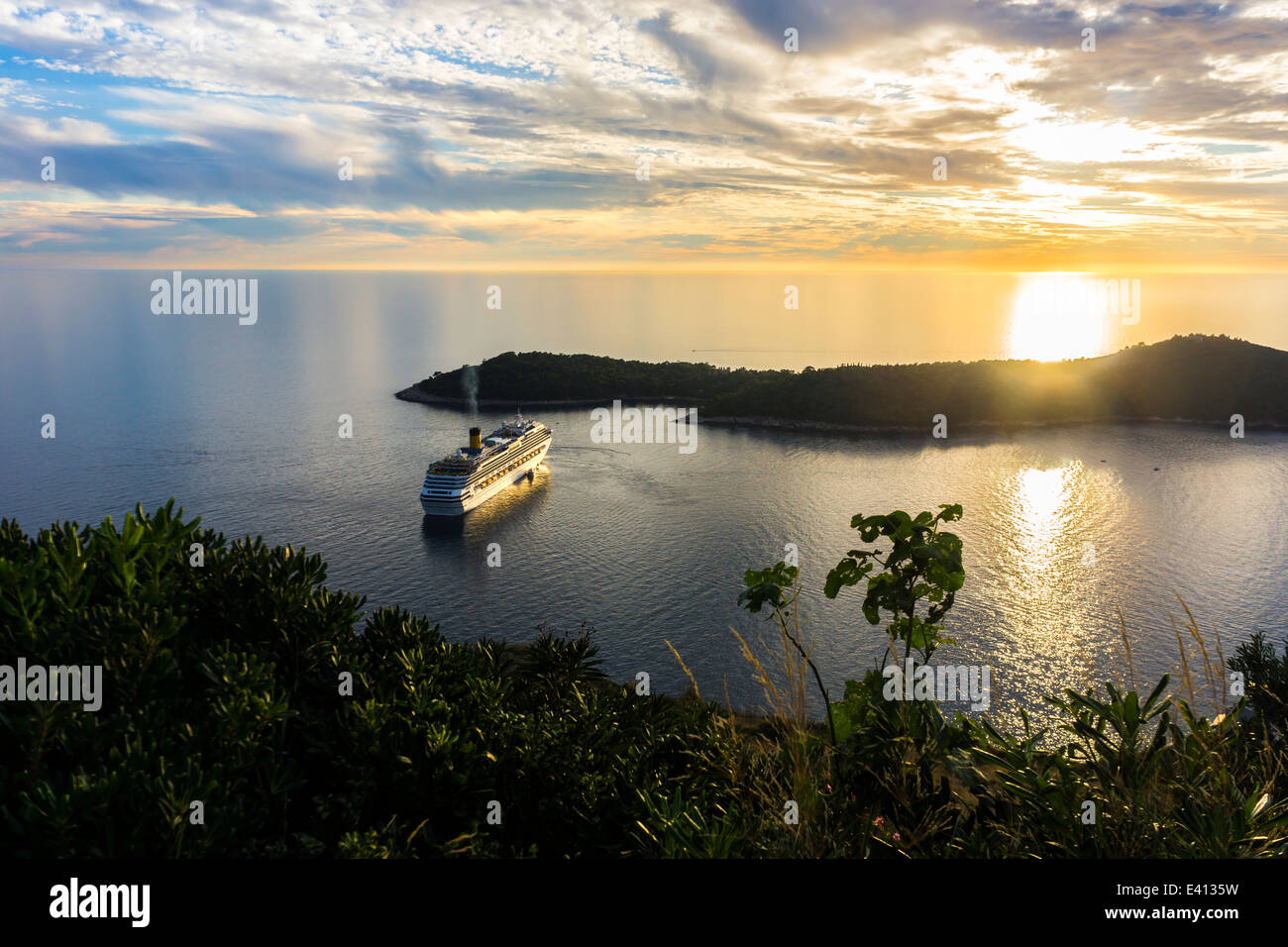 Croatia, Dubrovnik, view to cruise liner Costa Fascinosa in front of ...