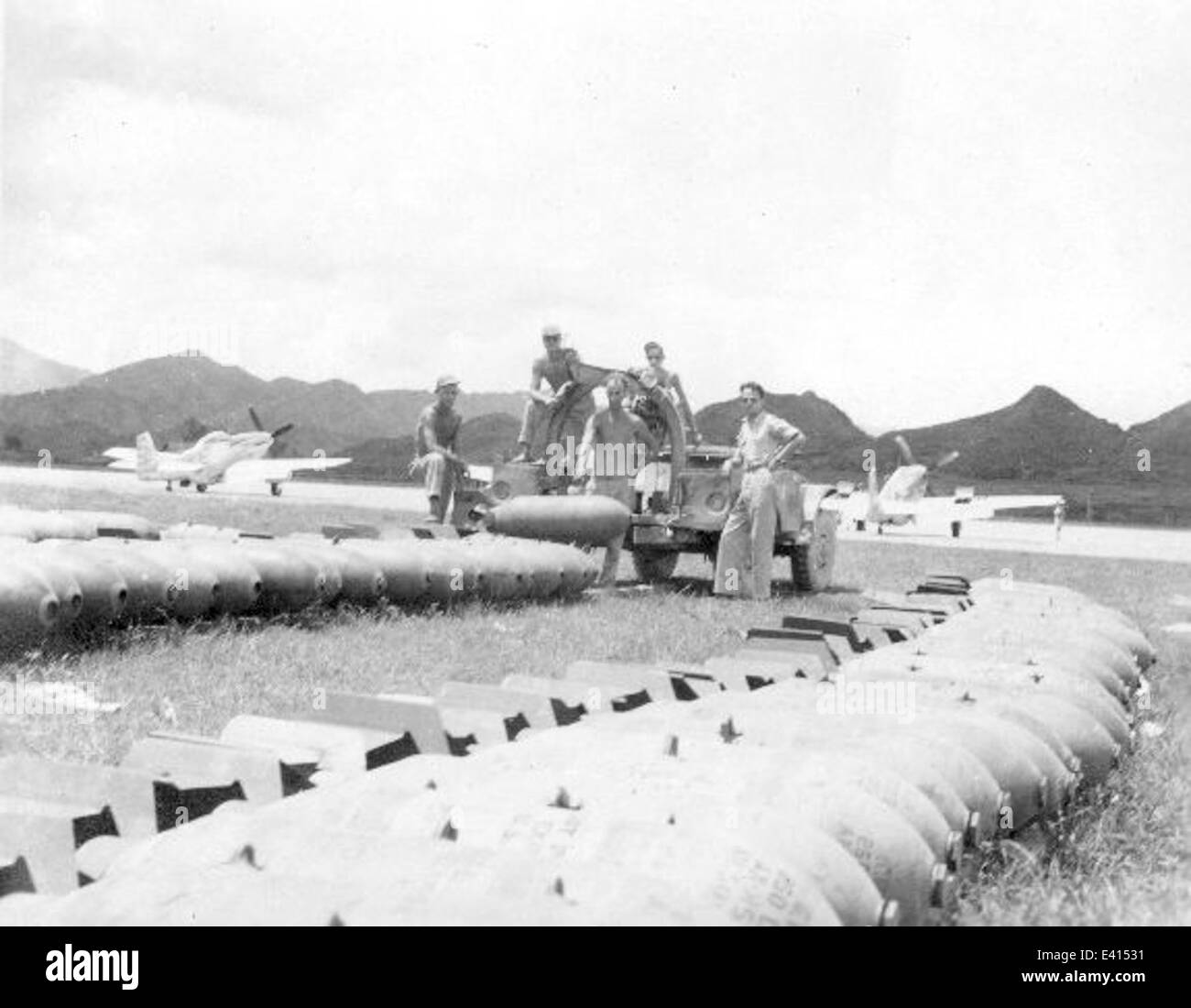 Bomb loader Black and White Stock Photos & Images - Alamy