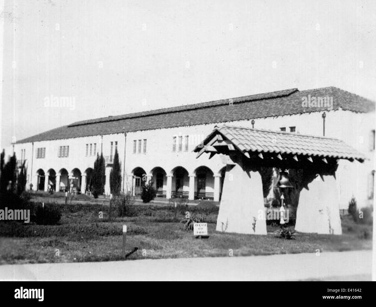 Photograph from NAS San Diego in 1926, featuring an early Bell aircraft ...