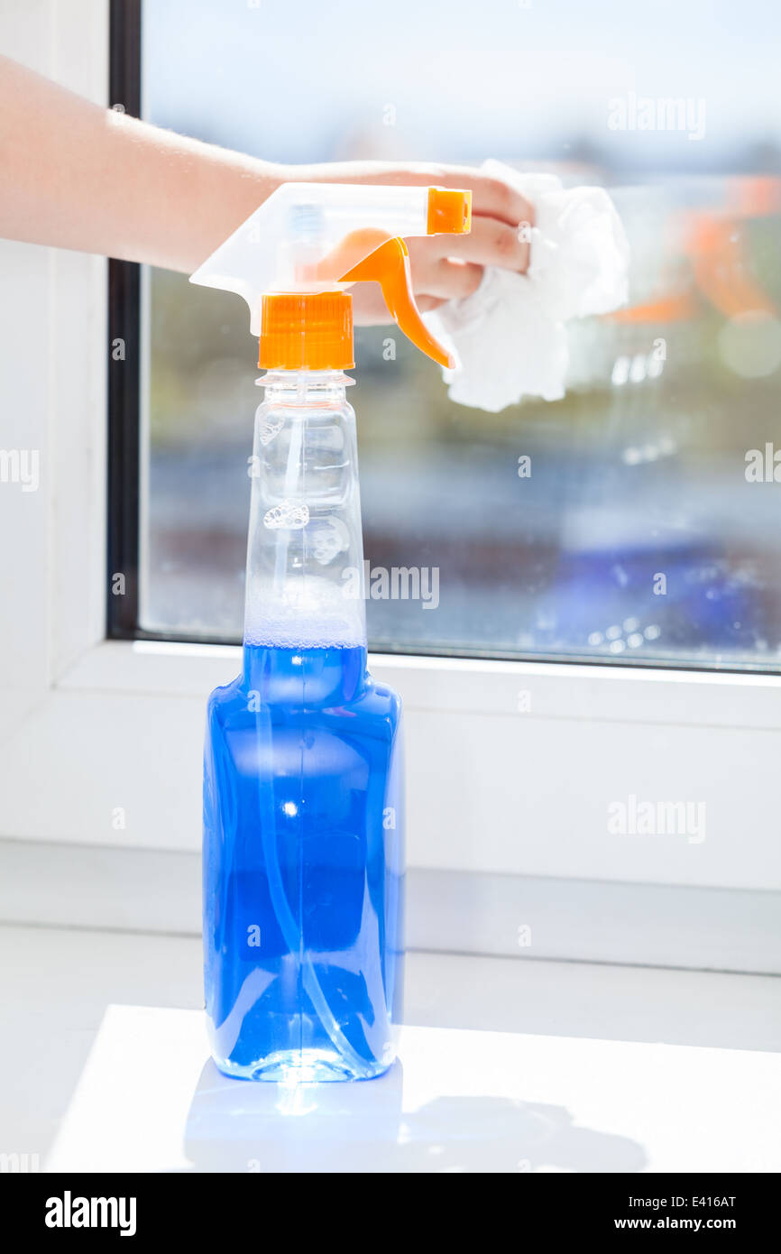 Plastic bottle of cleaning liquid with spray for window washing Stock ...