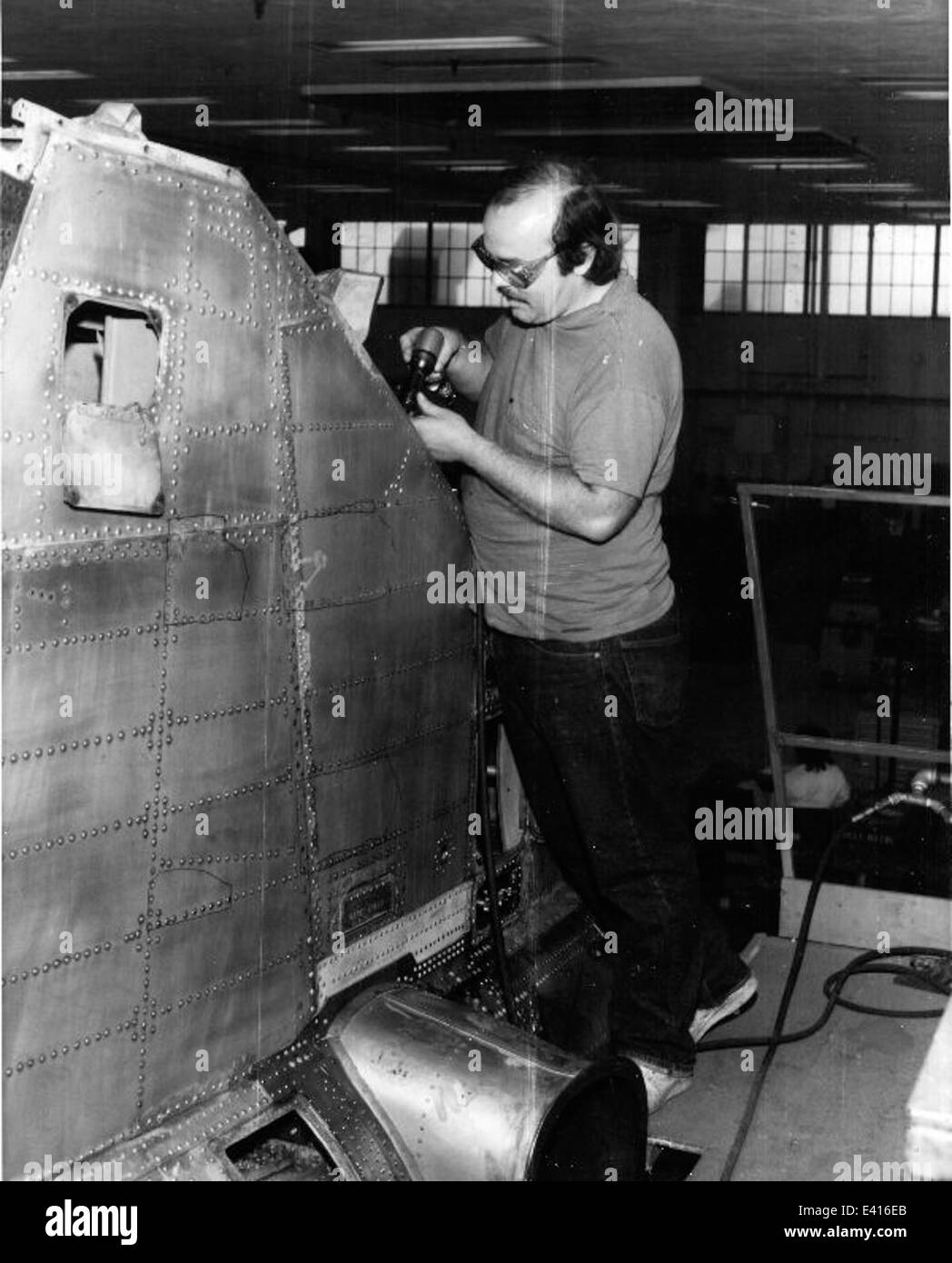 Aircraft repair depot hi-res stock photography and images - Alamy