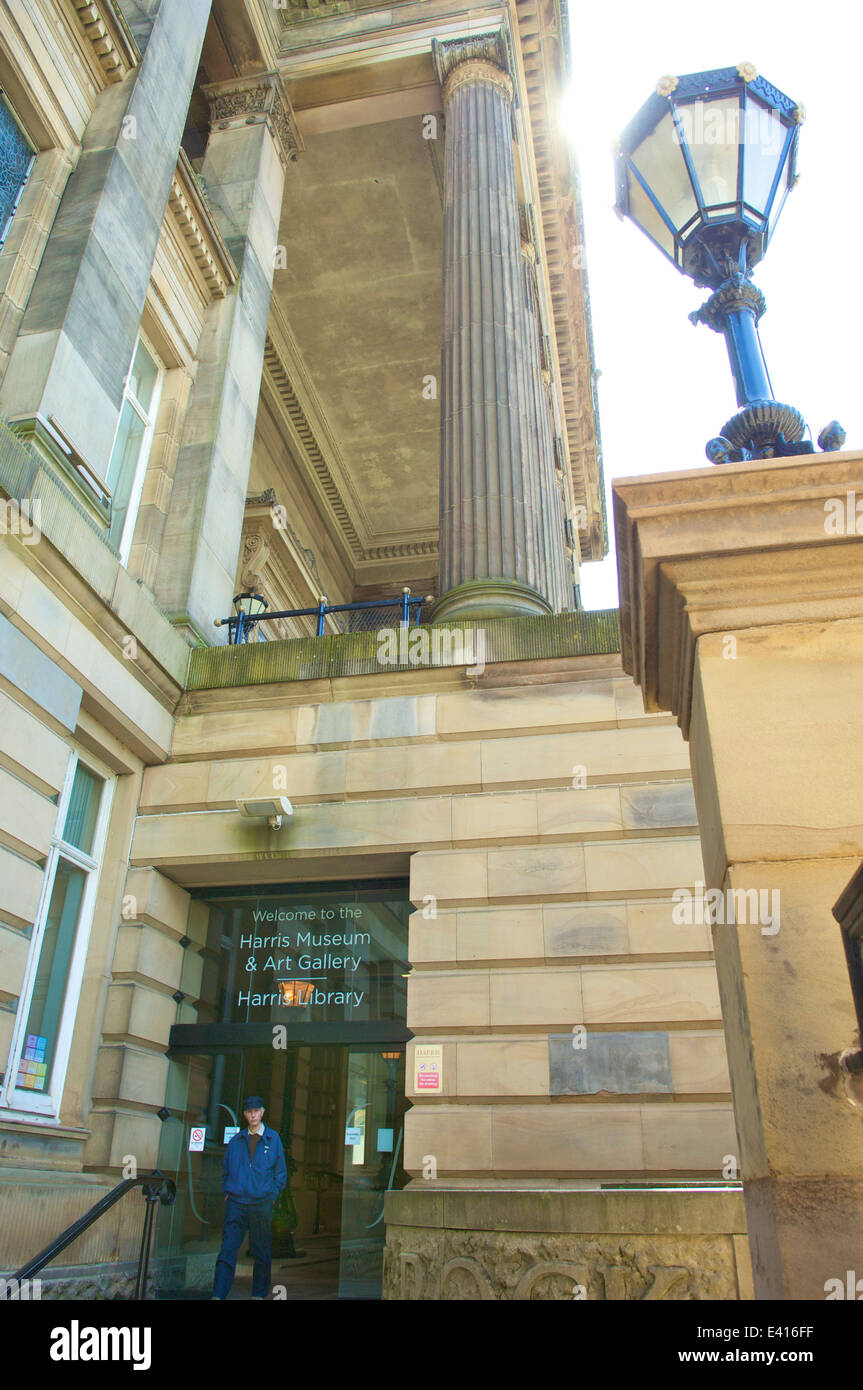 Entrance to Harris Museum and art gallery Stock Photo - Alamy
