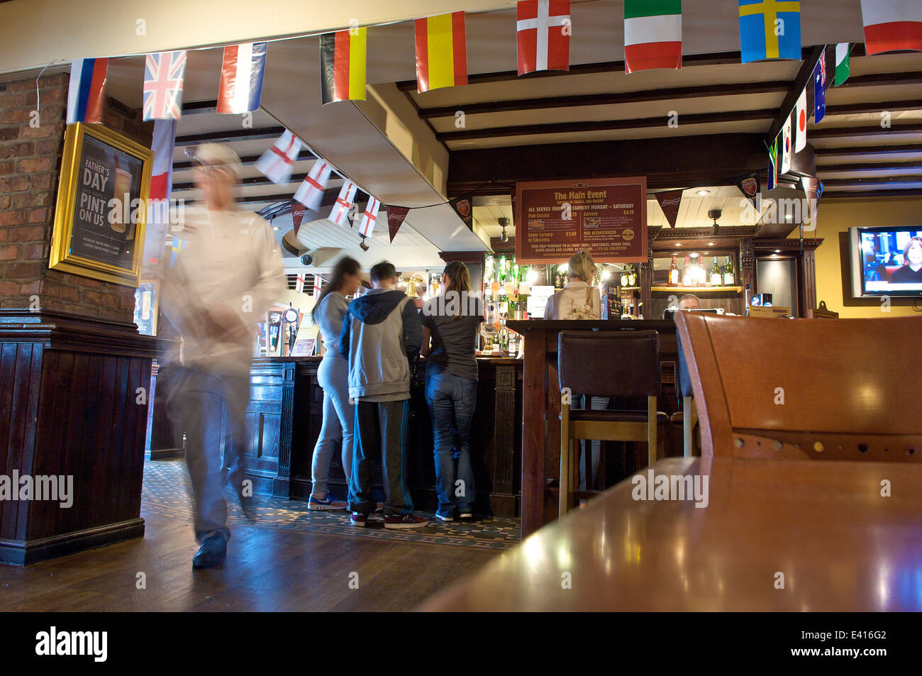 Interior public house hi-res stock photography and images - Alamy