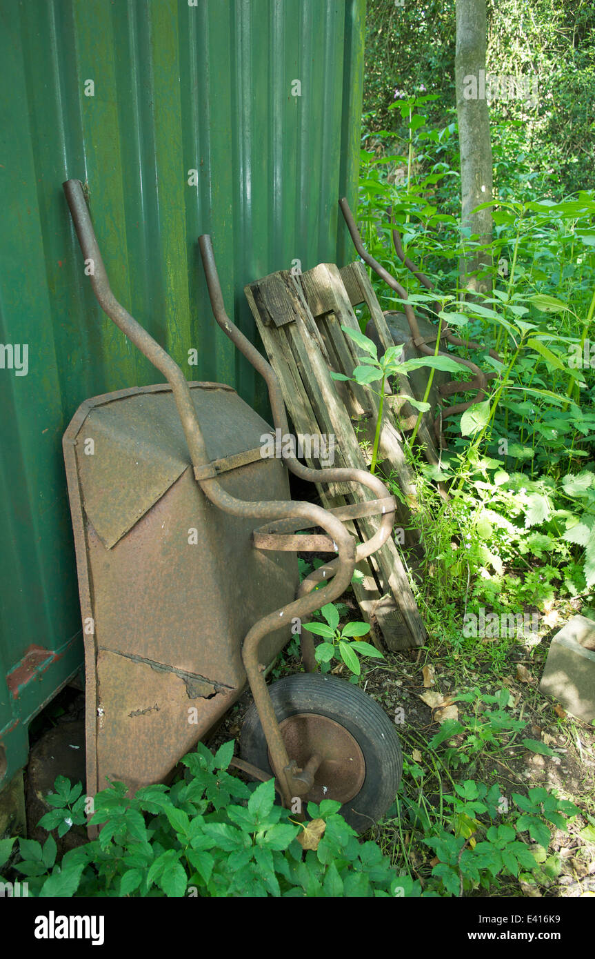 The rusty wheelbarrows hi-res stock photography and images - Alamy