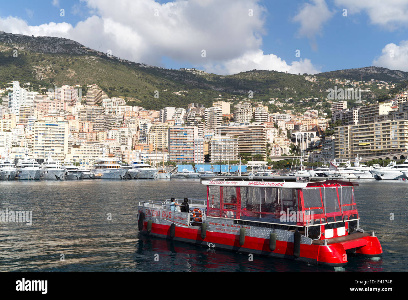 Ferry crossing harbour hi-res stock photography and images - Alamy