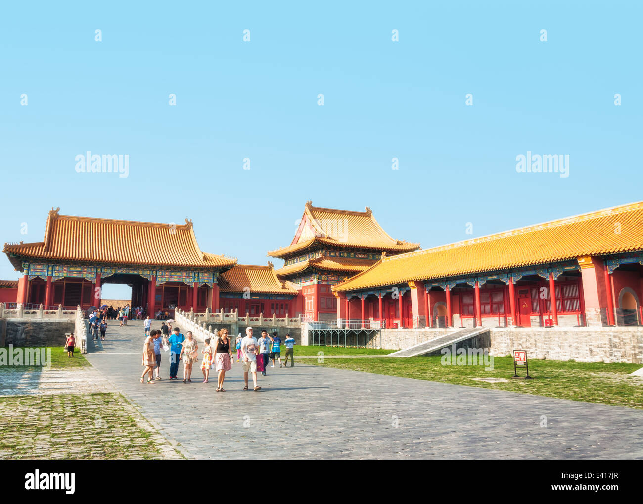 Traditional chinese architecture hi-res stock photography and images ...