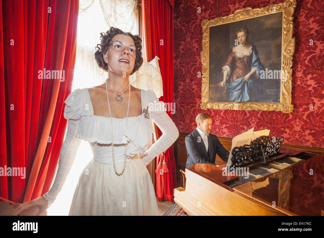 England, Warwickshire, Warwick, Warwick Castle, Interior Display Stock ...