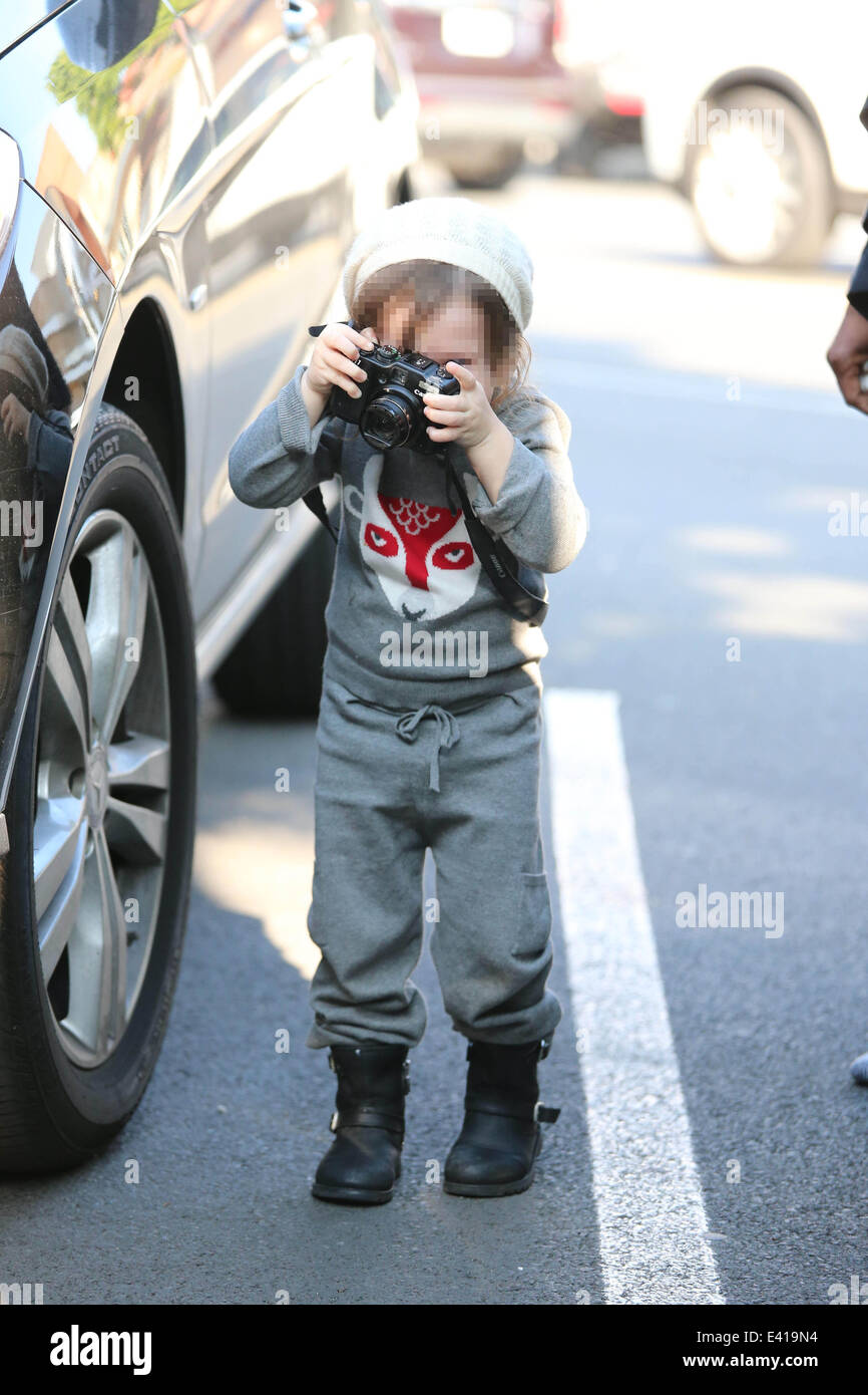 Rachel Zoe takes photos of her son Skyler Berman who was having fun ...