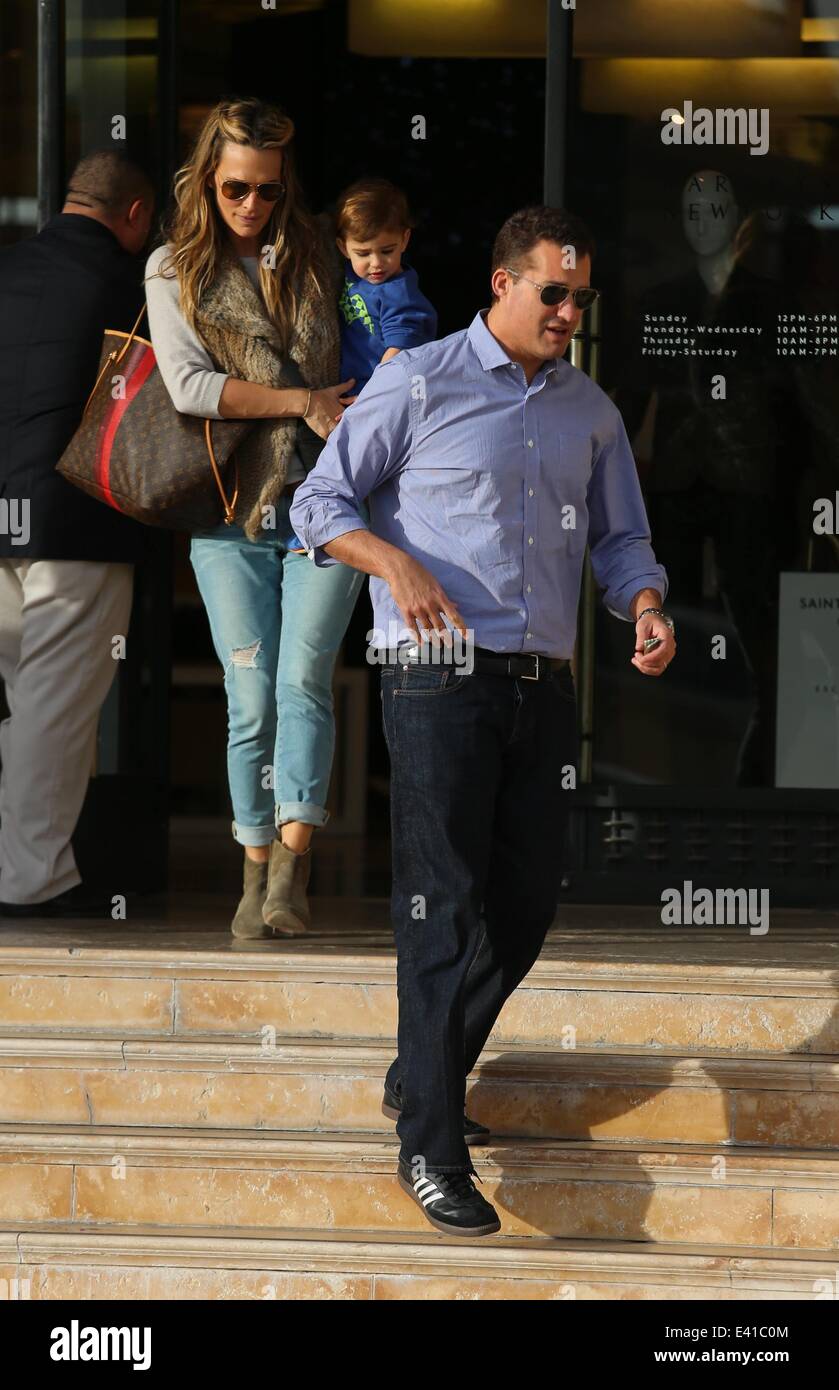 Molly Sims and her family Christmas shopping at Barney's Of New York ...