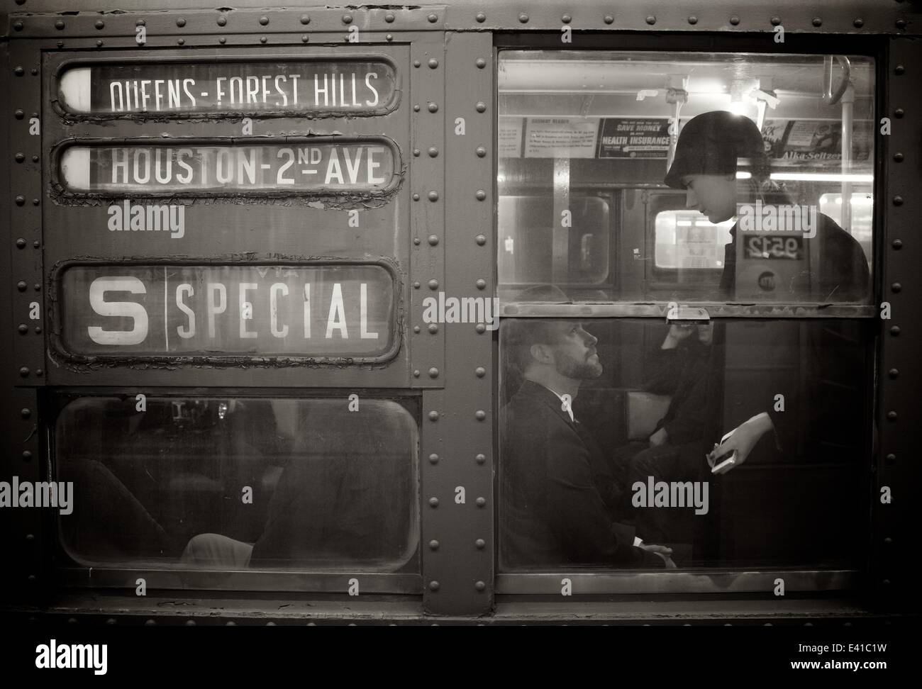 Metropolitan Transit Authority (MTA) 'Nostalgia' vintage subway train ...