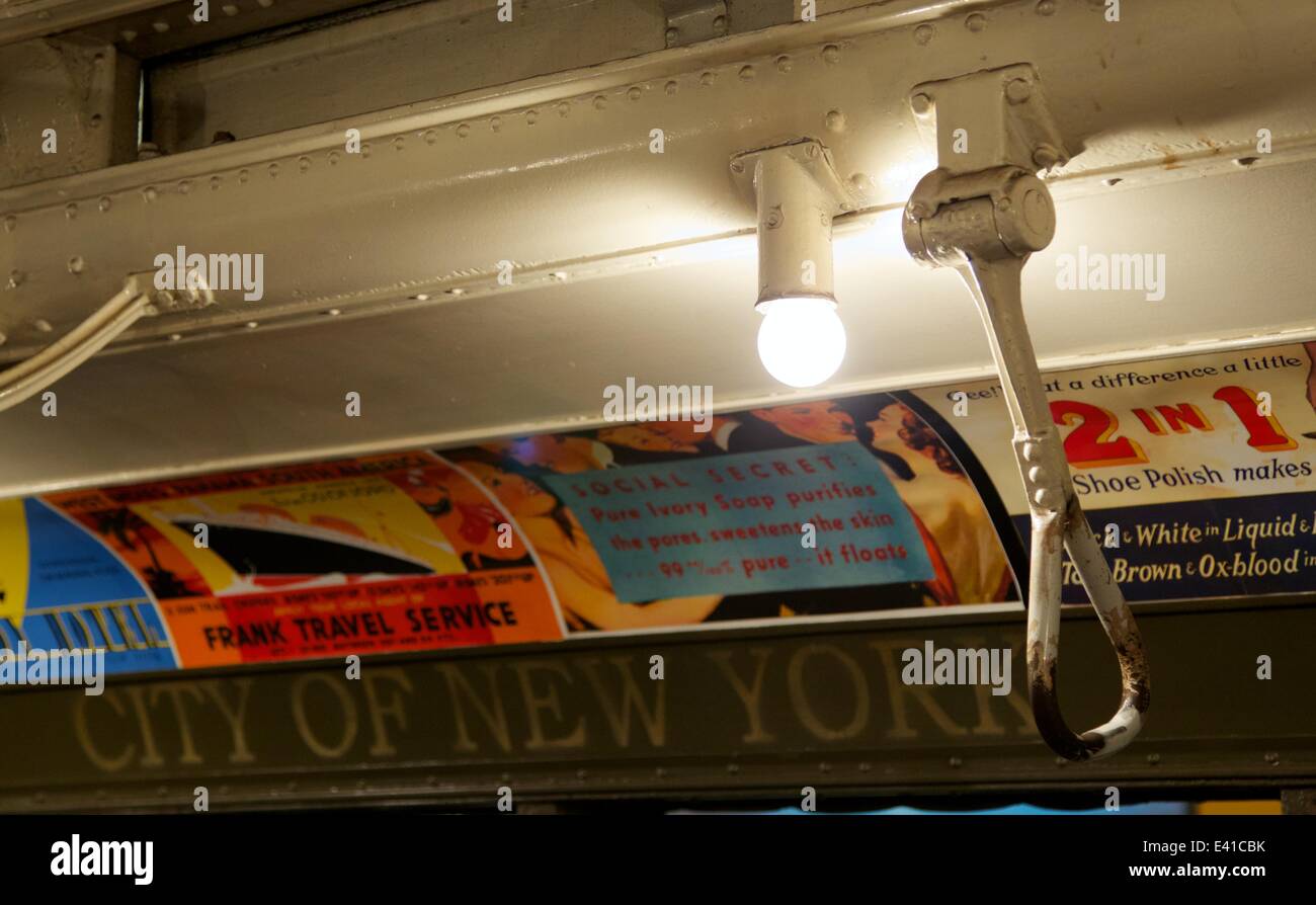 Metropolitan Transit Authority (MTA) 'Nostalgia' vintage subway train ...