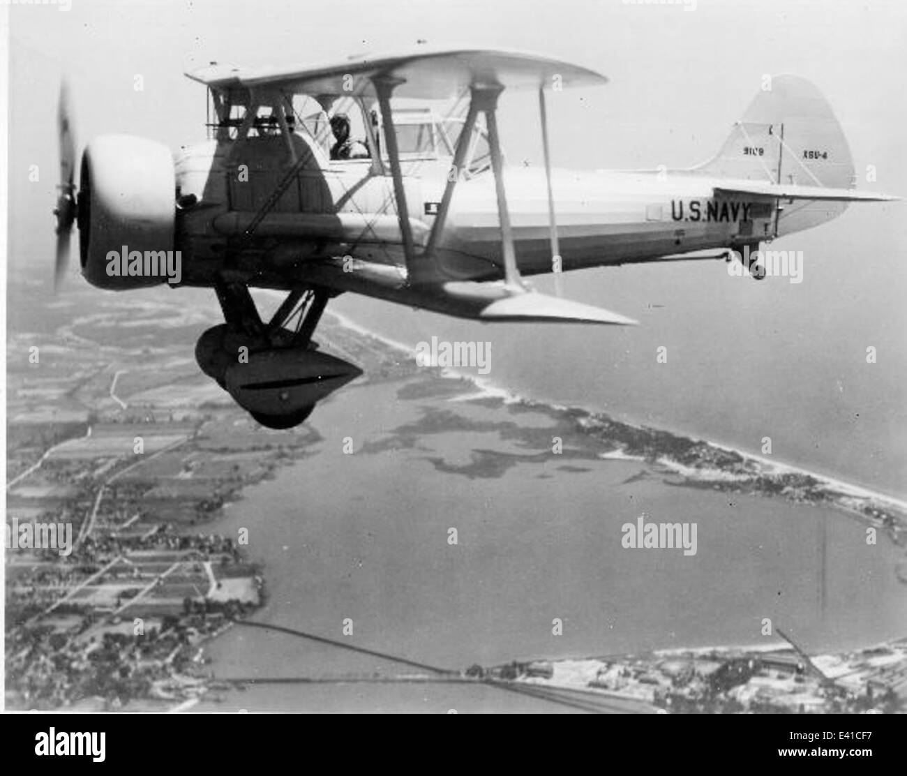 A photograph of the Vought XSU4, a 1933 experimental aircraft developed ...