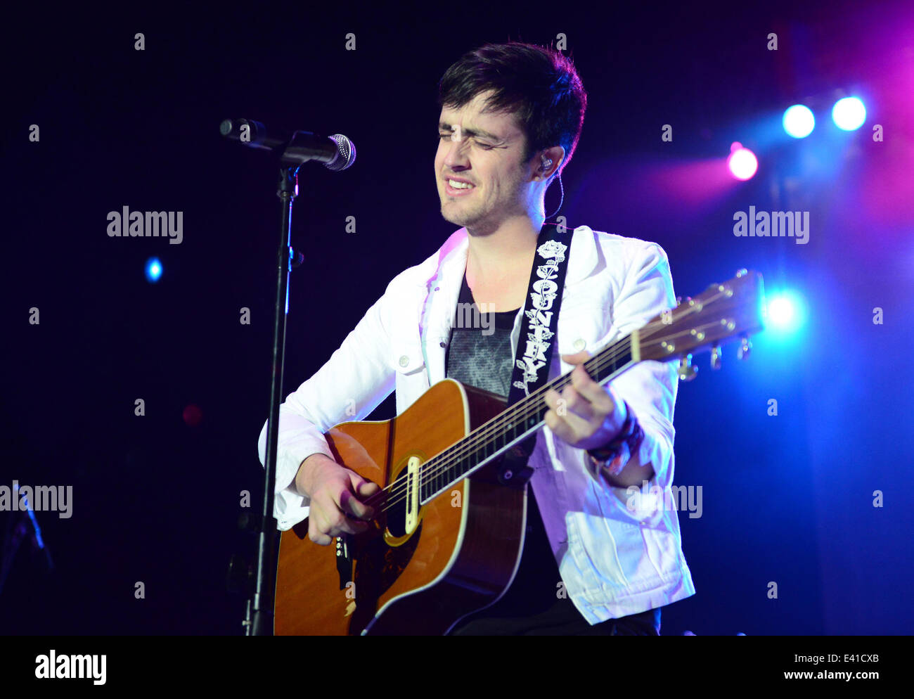 Parachute performs live as part of the 7th Annual No Snow Ball concert ...