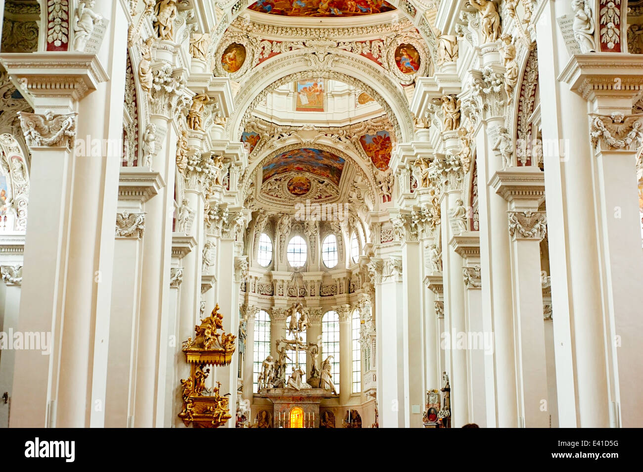 Altar at St. Stephen's Cathedral in Passau, Germany Stock Photo - Alamy