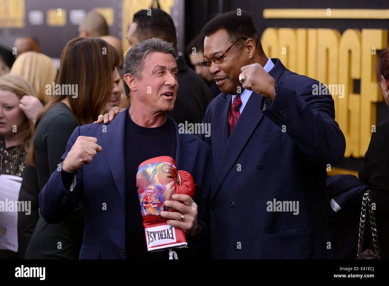 Sylvester stallone and larry holmes hi-res stock photography and images - Alamy