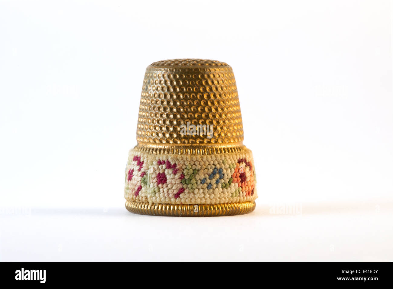 Wire thimble hi-res stock photography and images - Alamy
