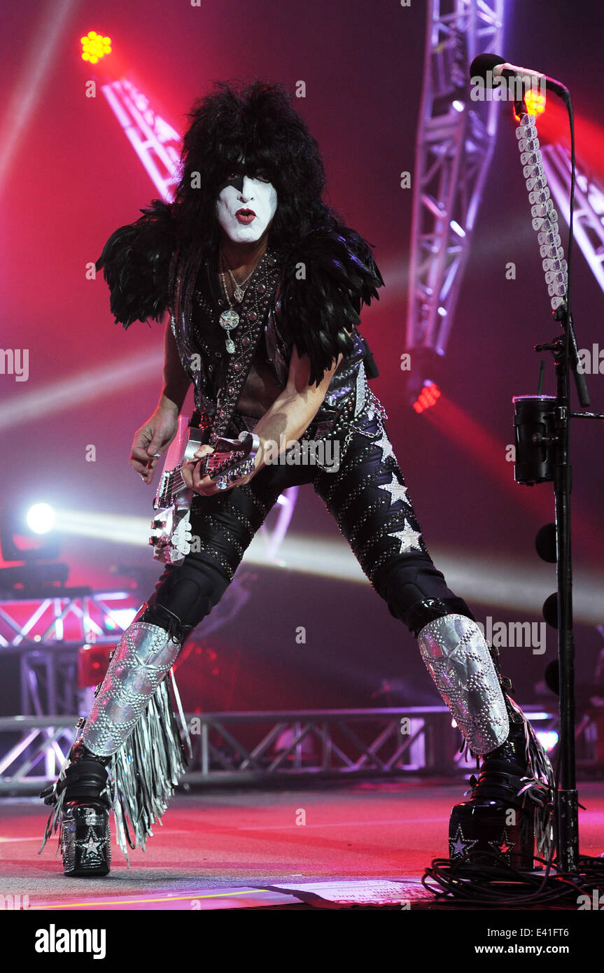 KISS performing live in concert at the Lakeland Civic Center in ...