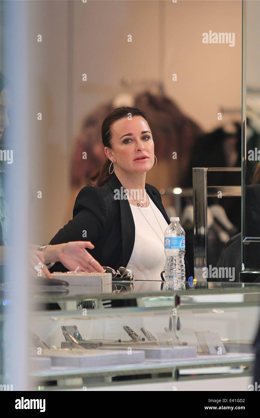Kyle Richards Visits her store in beverly Hills and looks great in her ...