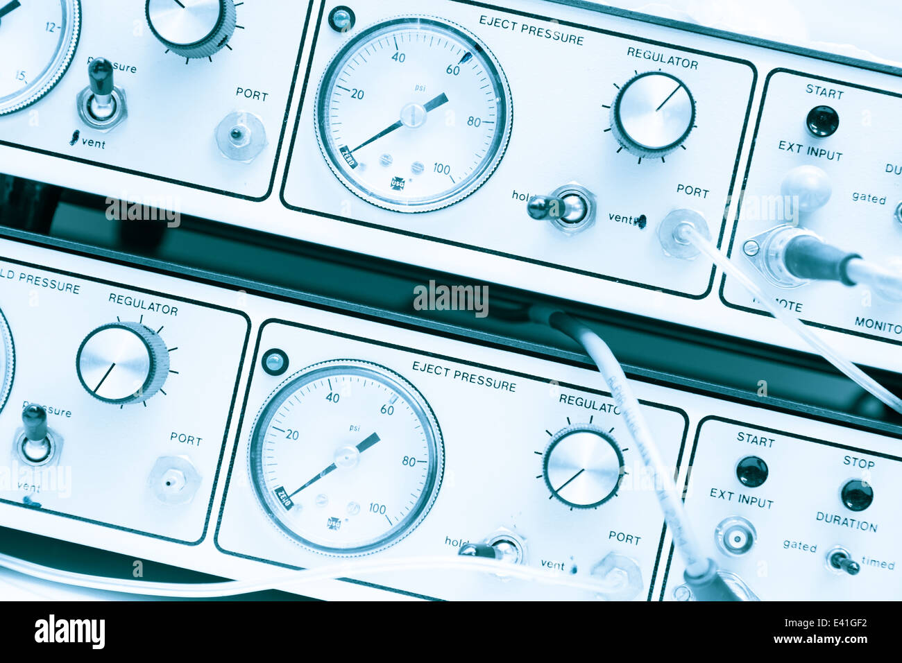 retro pointer measuring instruments physics experiment Stock Photo - Alamy