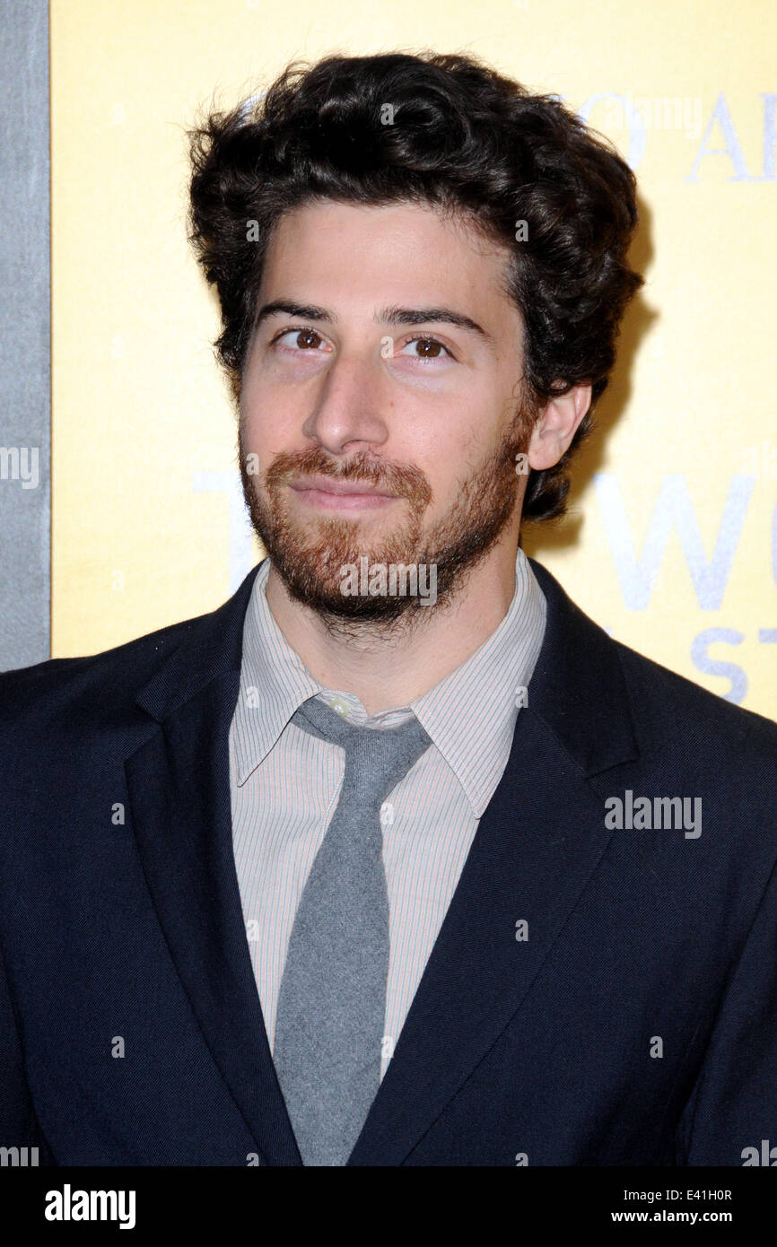 US Premiere of The Wolf Of Wall Street at The Ziegfeld Theater - Red ...