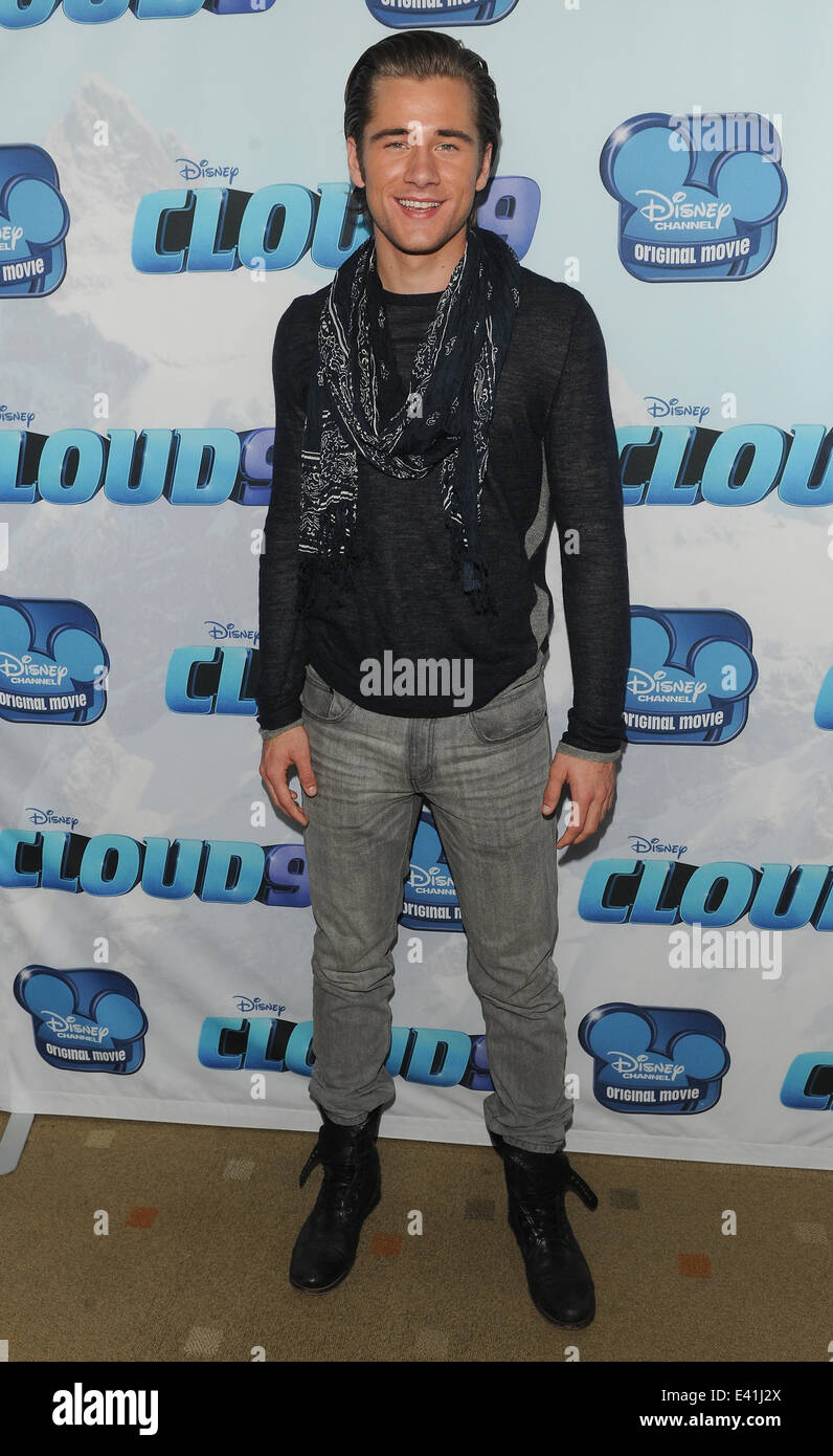 Luke Benward Cloud 9