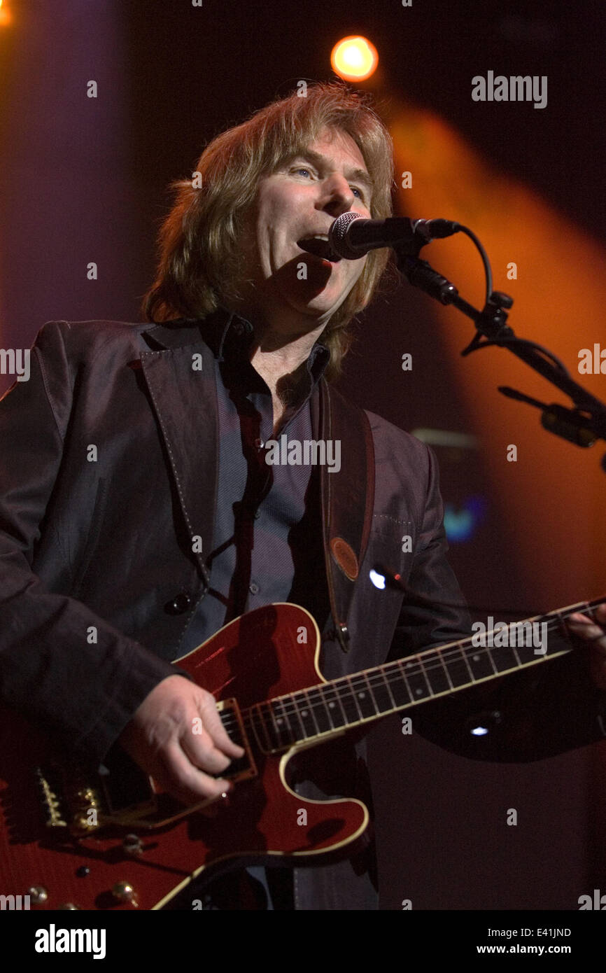 Wet Wet Wet performing live in concert at the Hydro at the SECC in ...