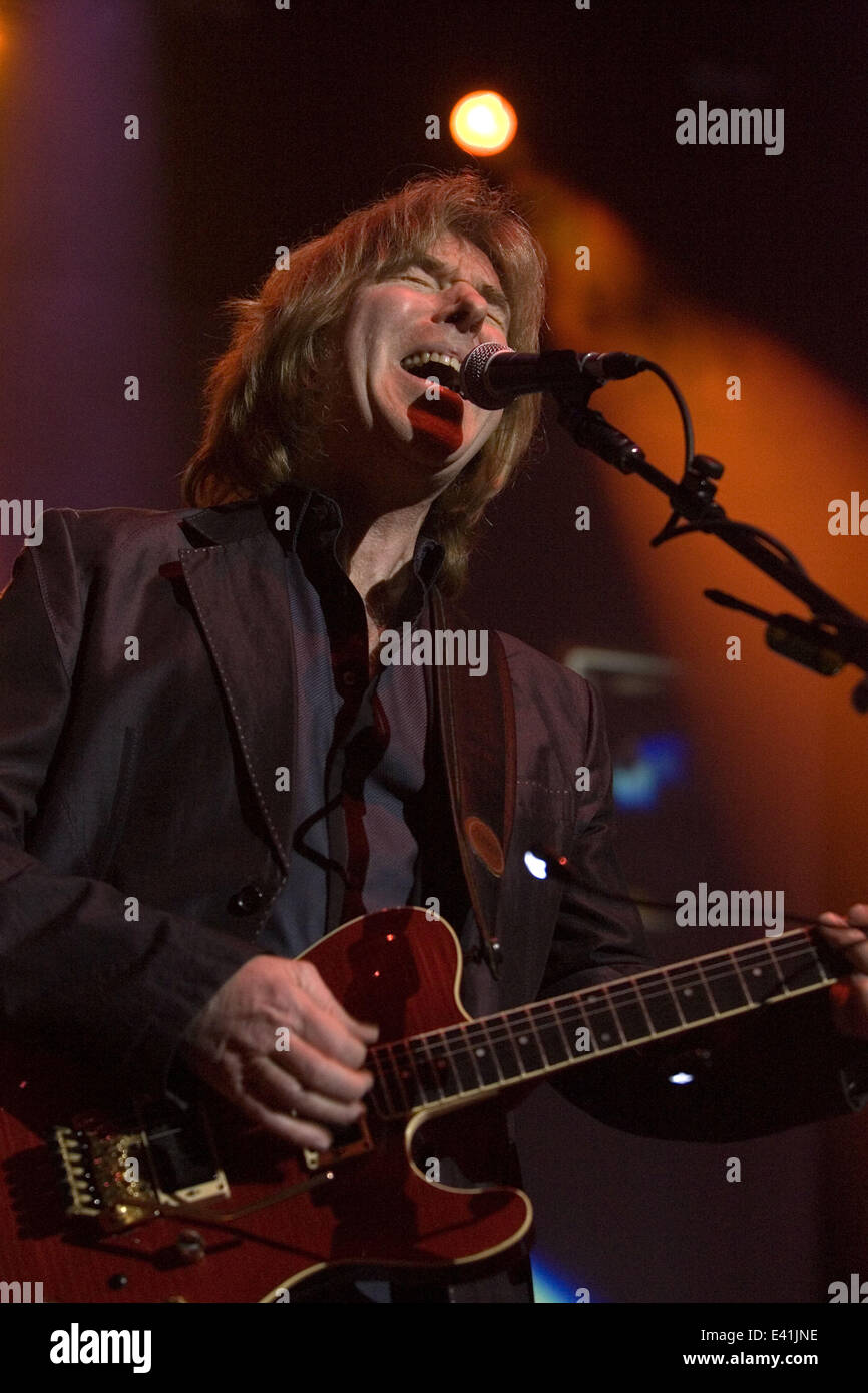 Wet Wet Wet performing live in concert at the Hydro at the SECC in ...