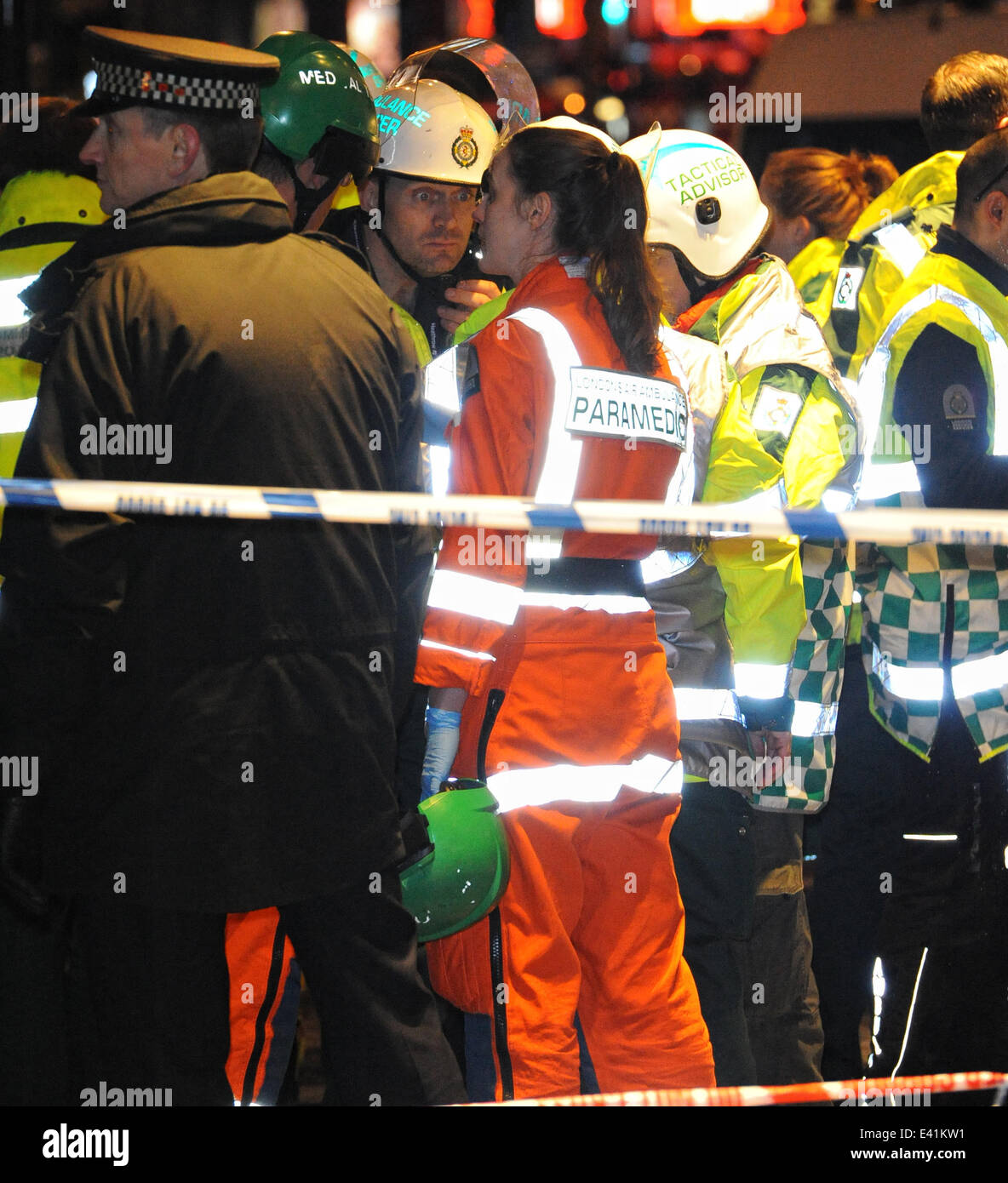 Apollo Theatre has been evacuated after part of the building's roof ...