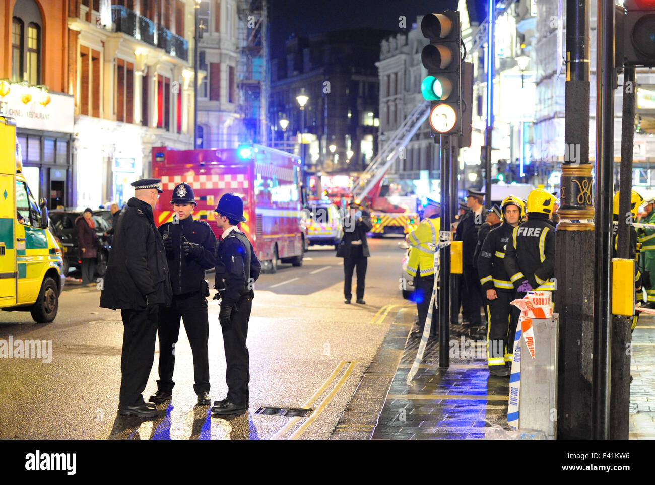 Apollo Theatre has been evacuated after part of the building's roof ...