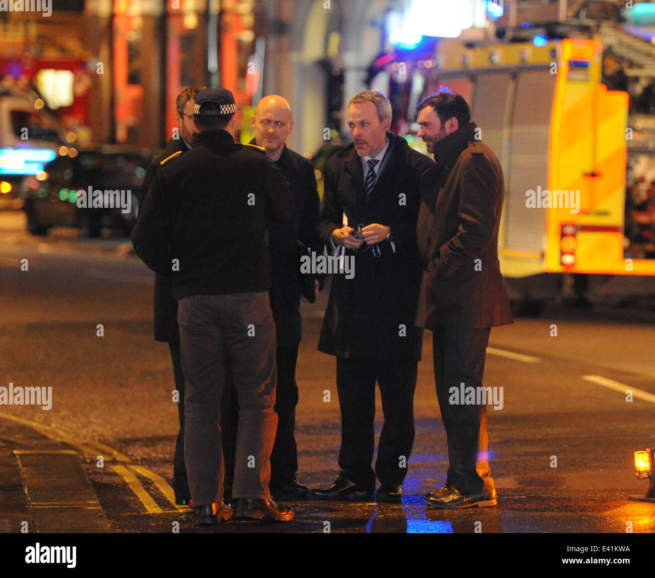 Apollo Theatre has been evacuated after part of the building's roof ...