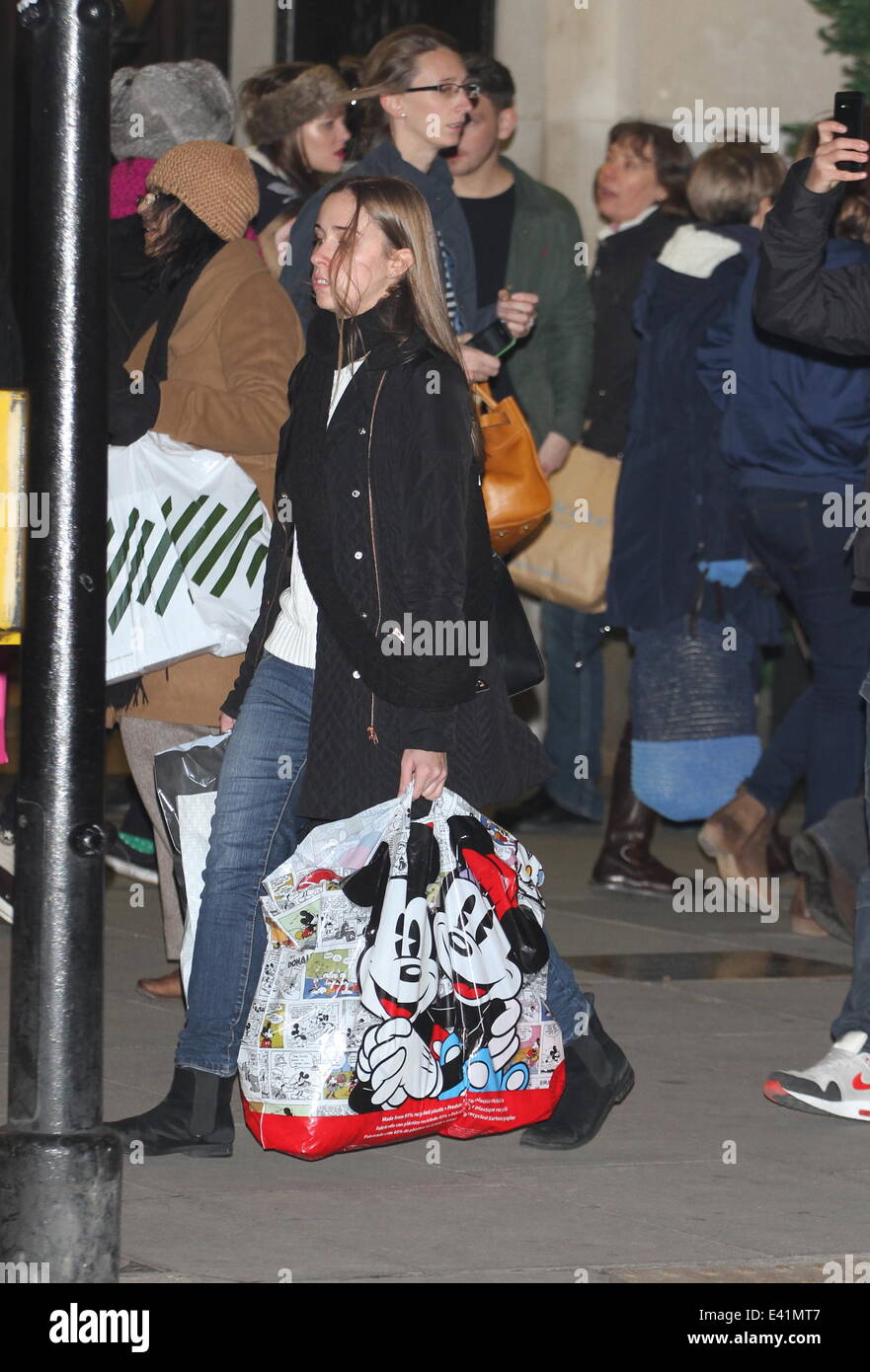 Consumers out in central London Christmas shopping on the last Friday ...