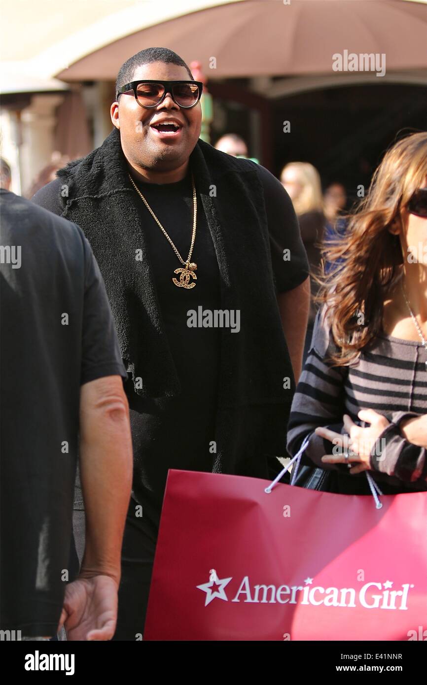 Earvin Johnson III shops at The Grove in West Hollywood Featuring ...
