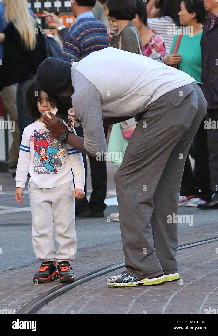 Cuttino Mobley cleans sons ice cream face at The Grove Featuring ...