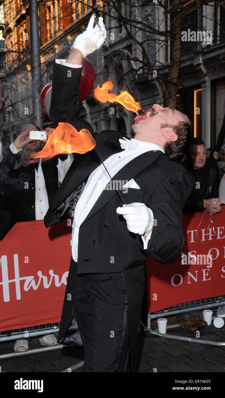 Magician, Dynamo opens the Harrods Winter Sale and meets the waiting ...